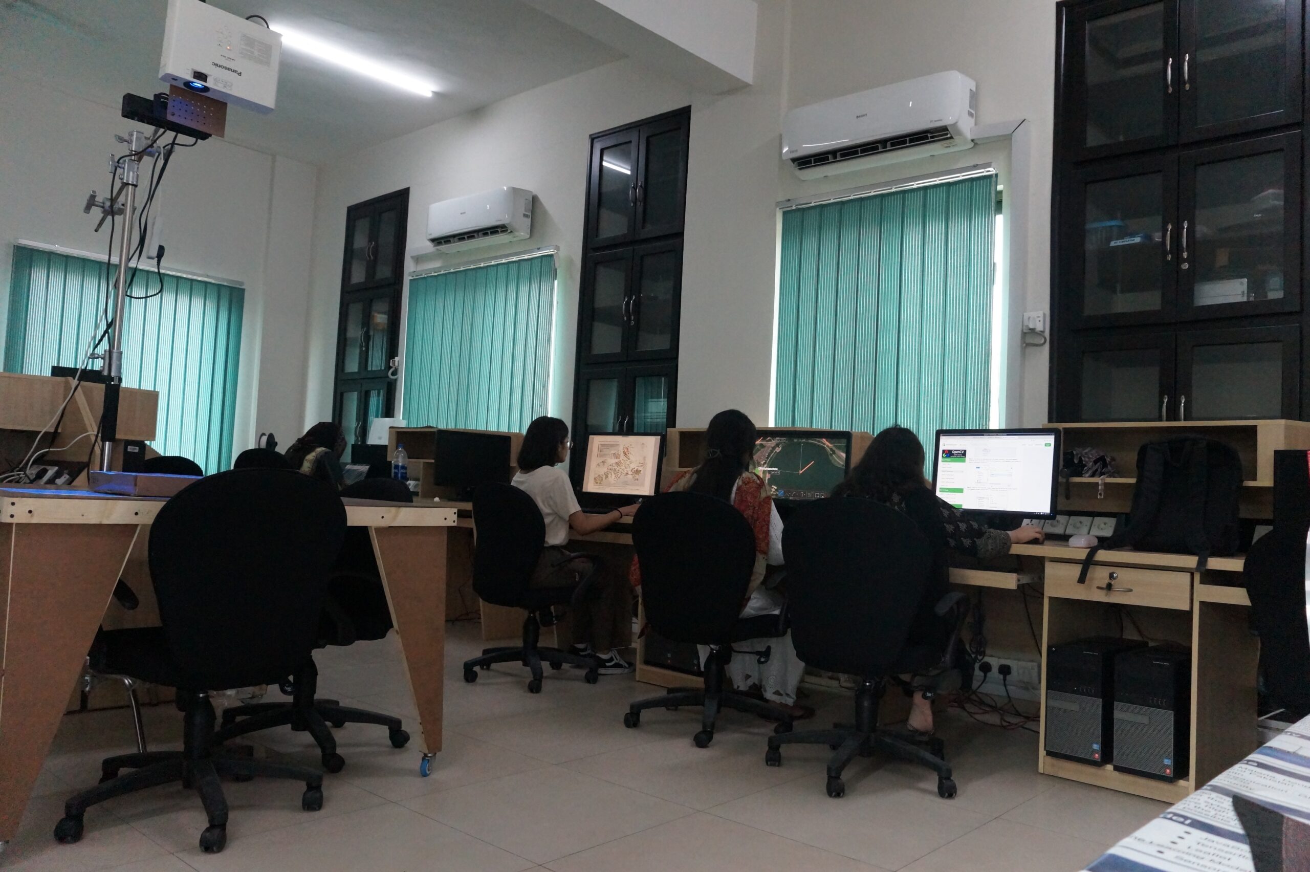 Lab Facilities - National University of Sciences and Technology (NUST)